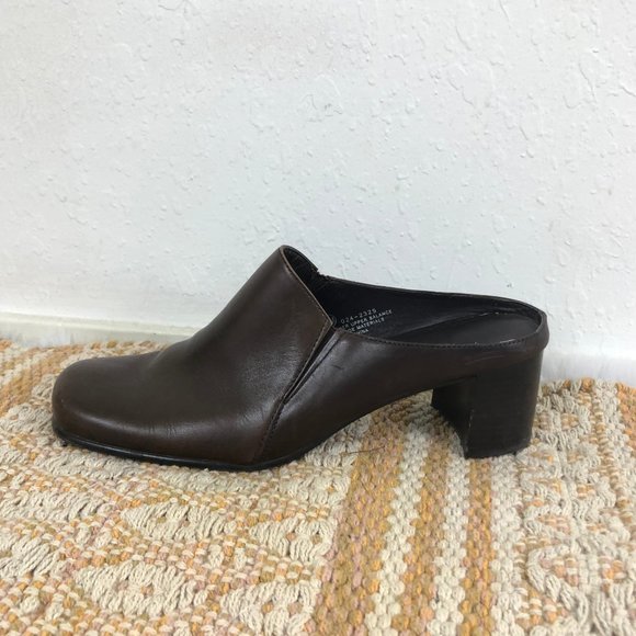 St. John's Bay | Shoes | 9s Vintage Brown Leather Round Toe Chunky ...